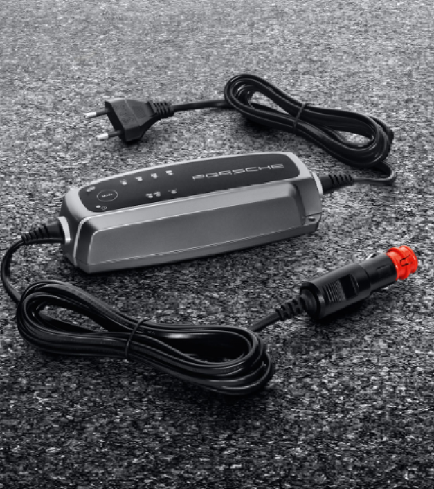 Akumuliatoriaus pakrovėjas | Porsche Lietuva